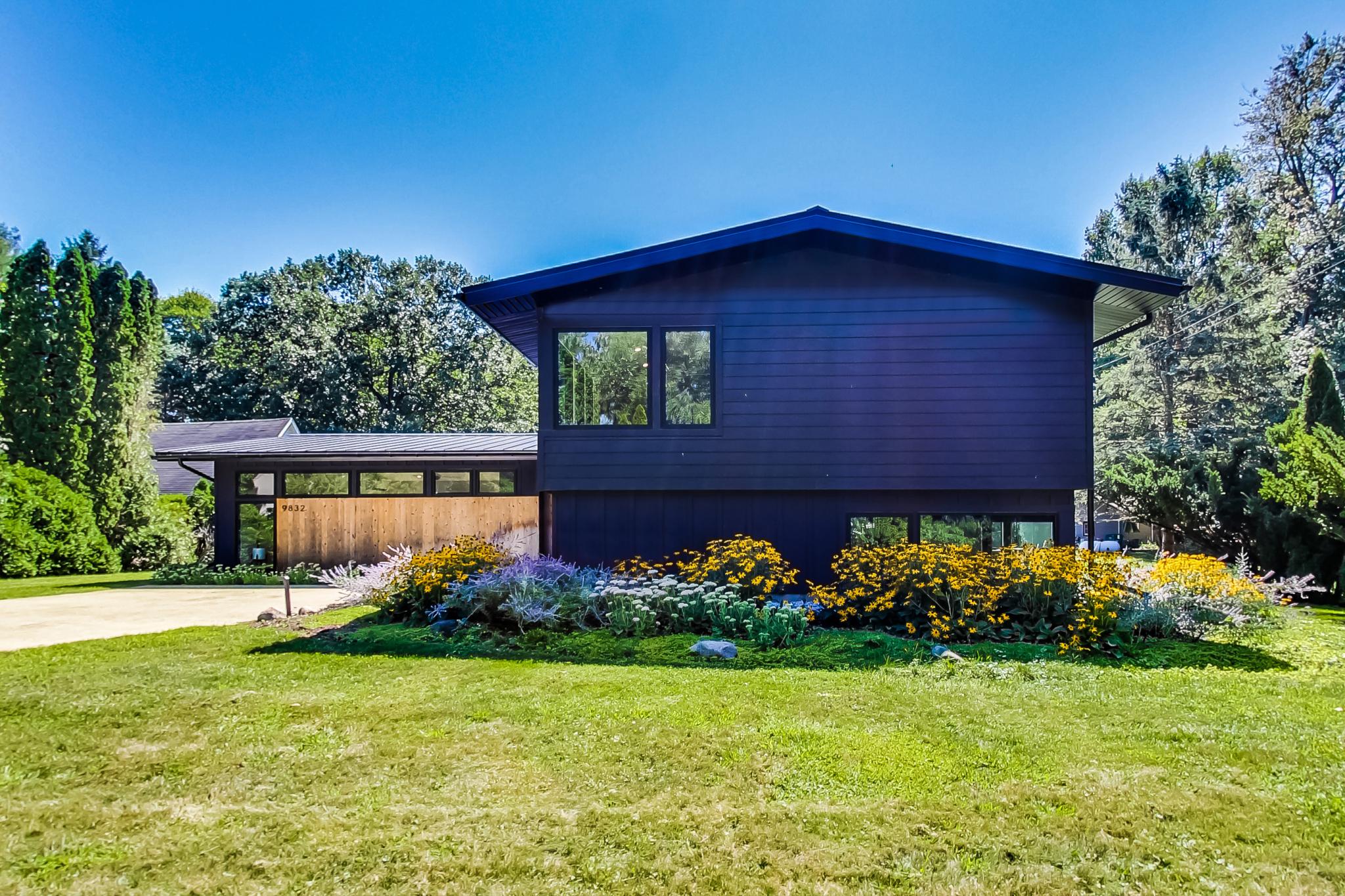 Springfield Beach House | Aqua Vacation Rentals