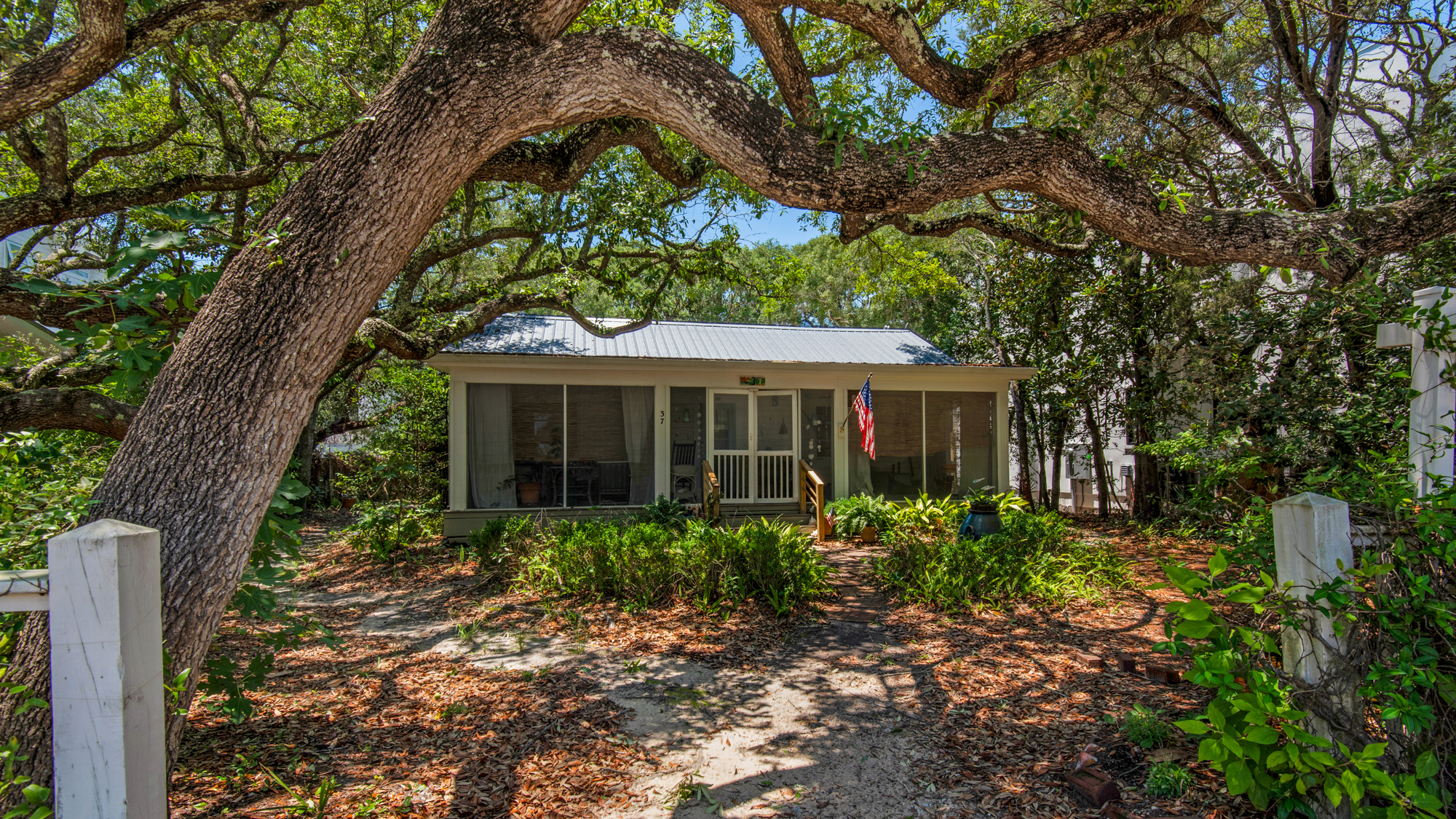Made In The Shade - Seagrove Beach, FL
