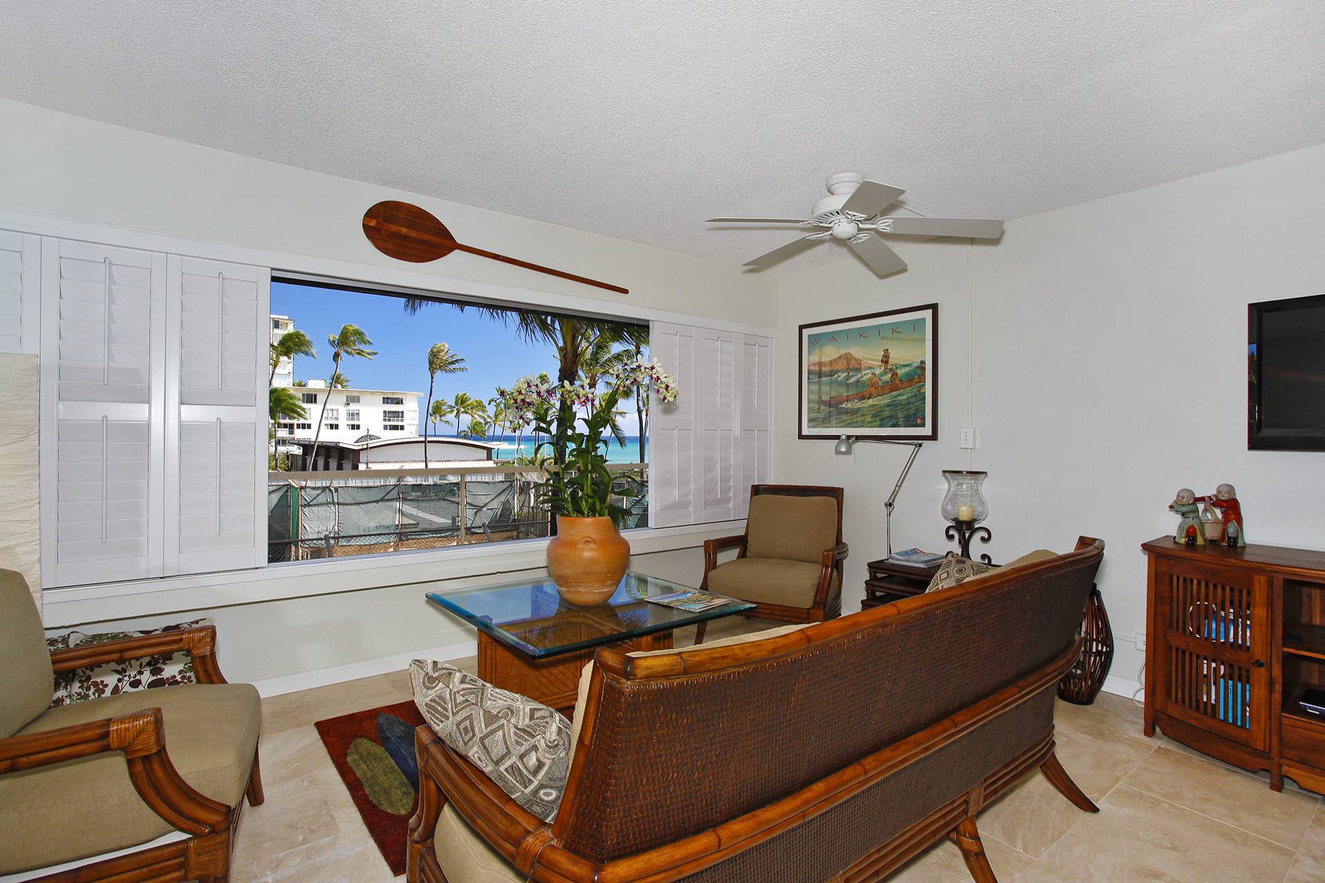 Colony Surf #308 - Beachfront Diamond Head views, Quiet End of Waikiki ...