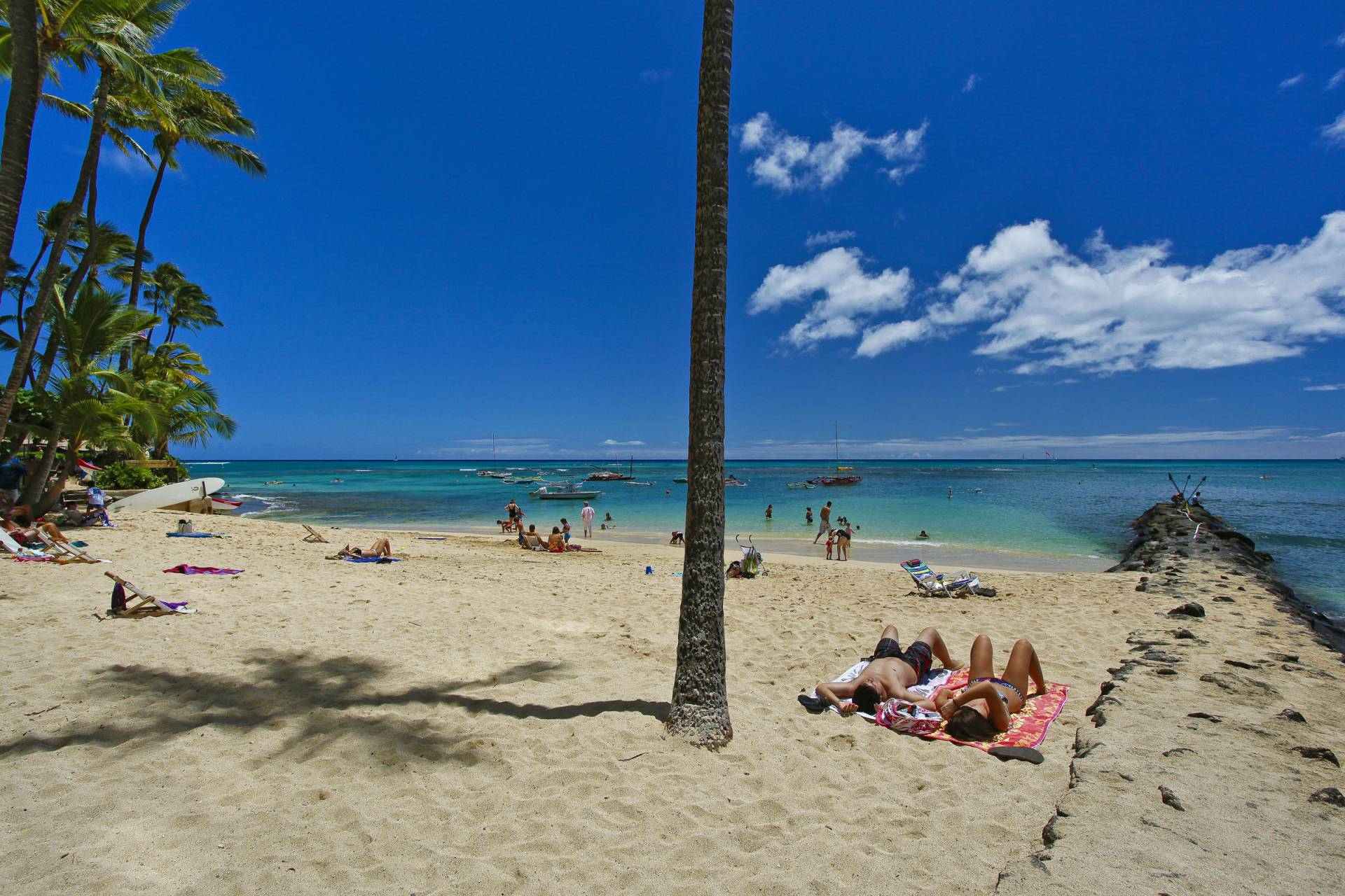 Colony Surf #308 - Beachfront Diamond Head views, Quiet End of Waikiki ...