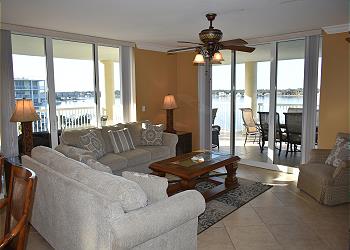 Welcome to Destin West Beach and Bay Resort | Destin West Vacations