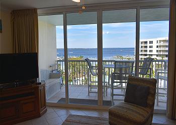 Welcome to Destin West Beach and Bay Resort | Destin West Vacations