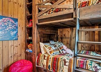 Alpine Summit Pool and Spa Cabin - Cabins - Sleeps 7-12 - Elk Springs ...