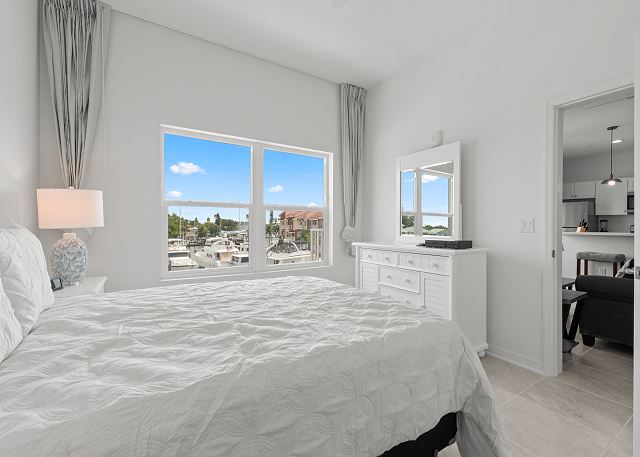 Saint Petersburg, FL United States - Madeira Bay 1307 | John's Pass Condos
