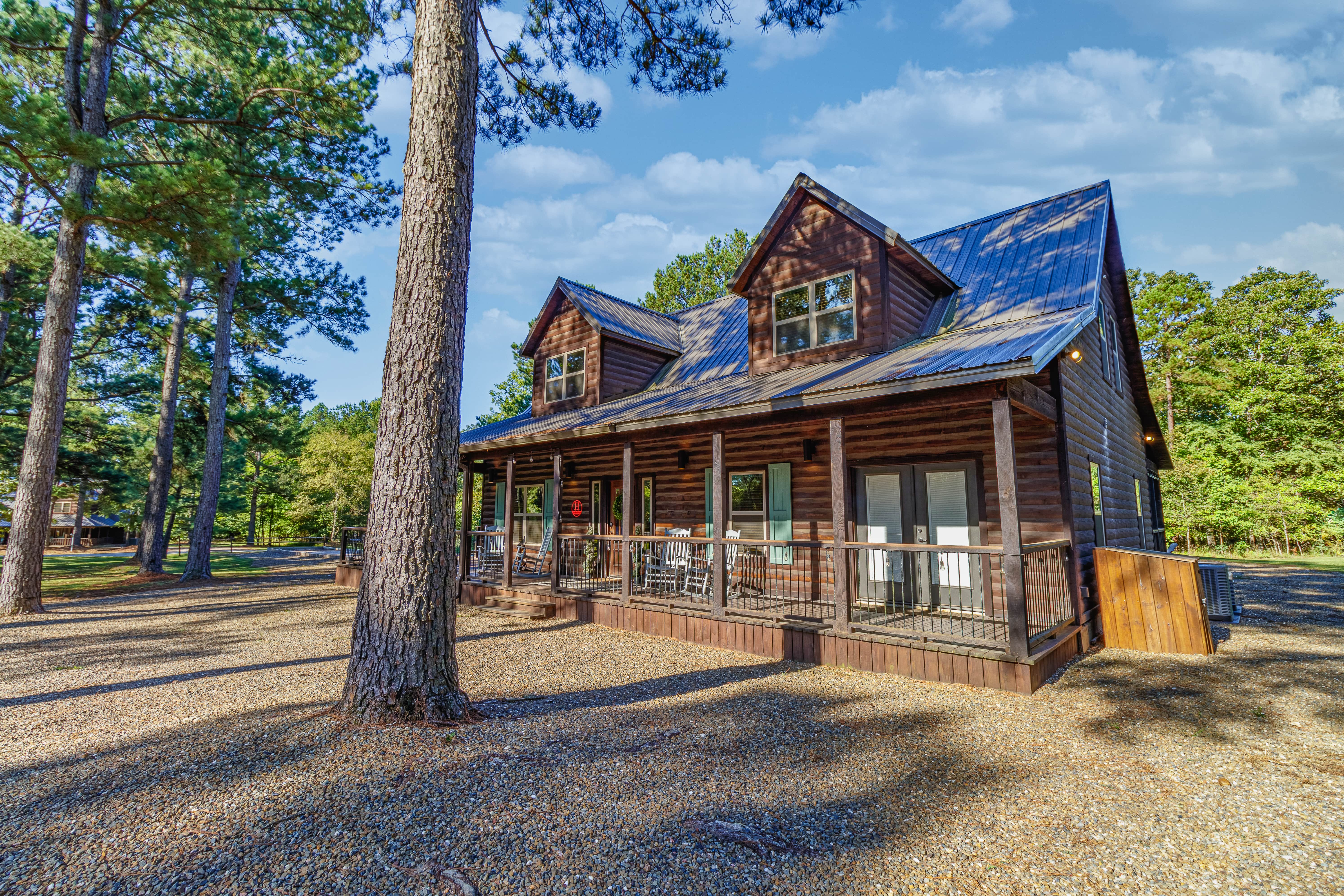 Hochahoma Luxury Cabin - Hochatown, OK