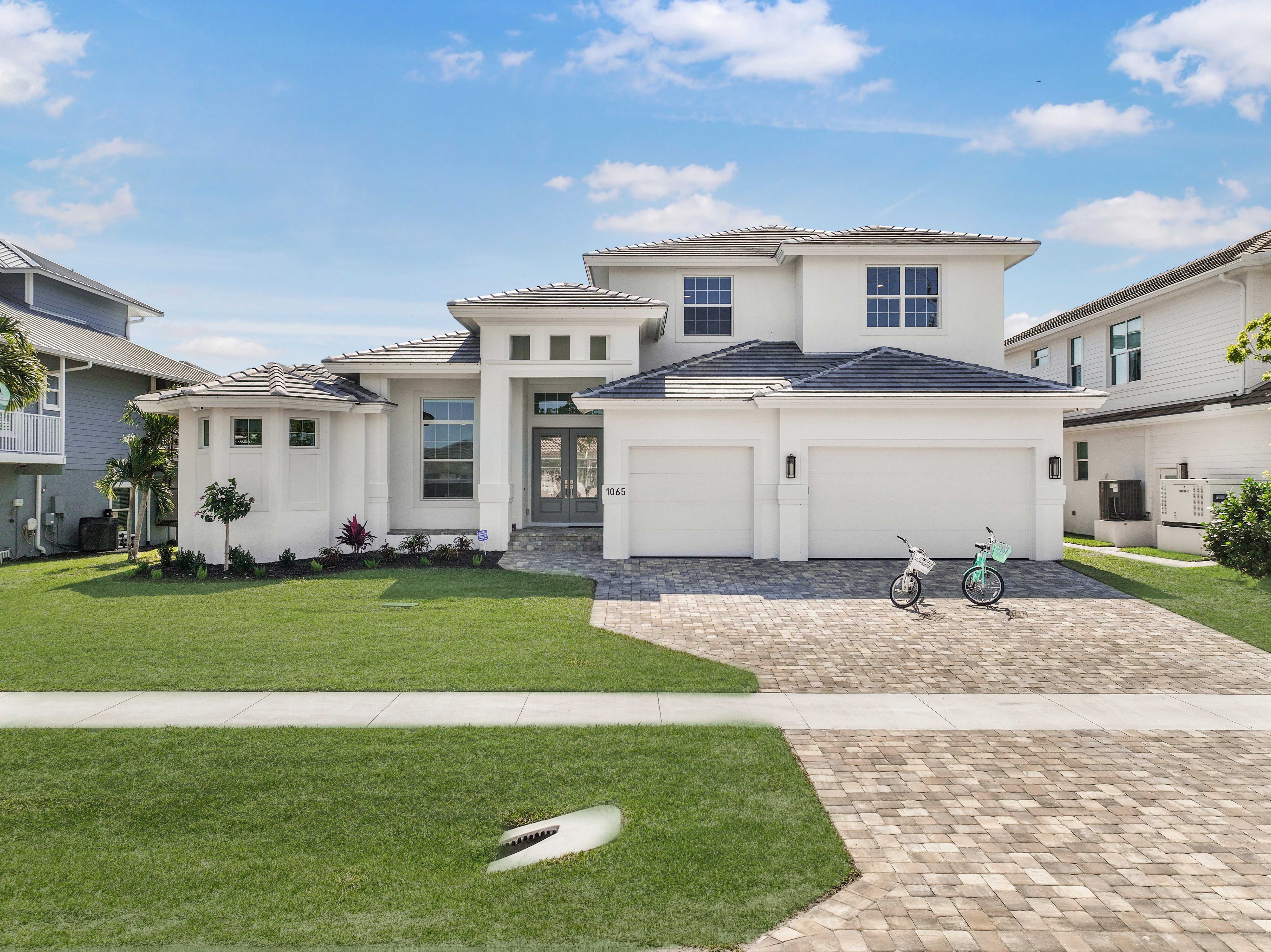 Waterfront Oasis With Heated Lap Pool - Luxurious Coastal Retreat - Marco Island, FL
