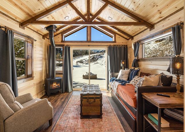 Sagebrush Cabin | Mountain Home Montana