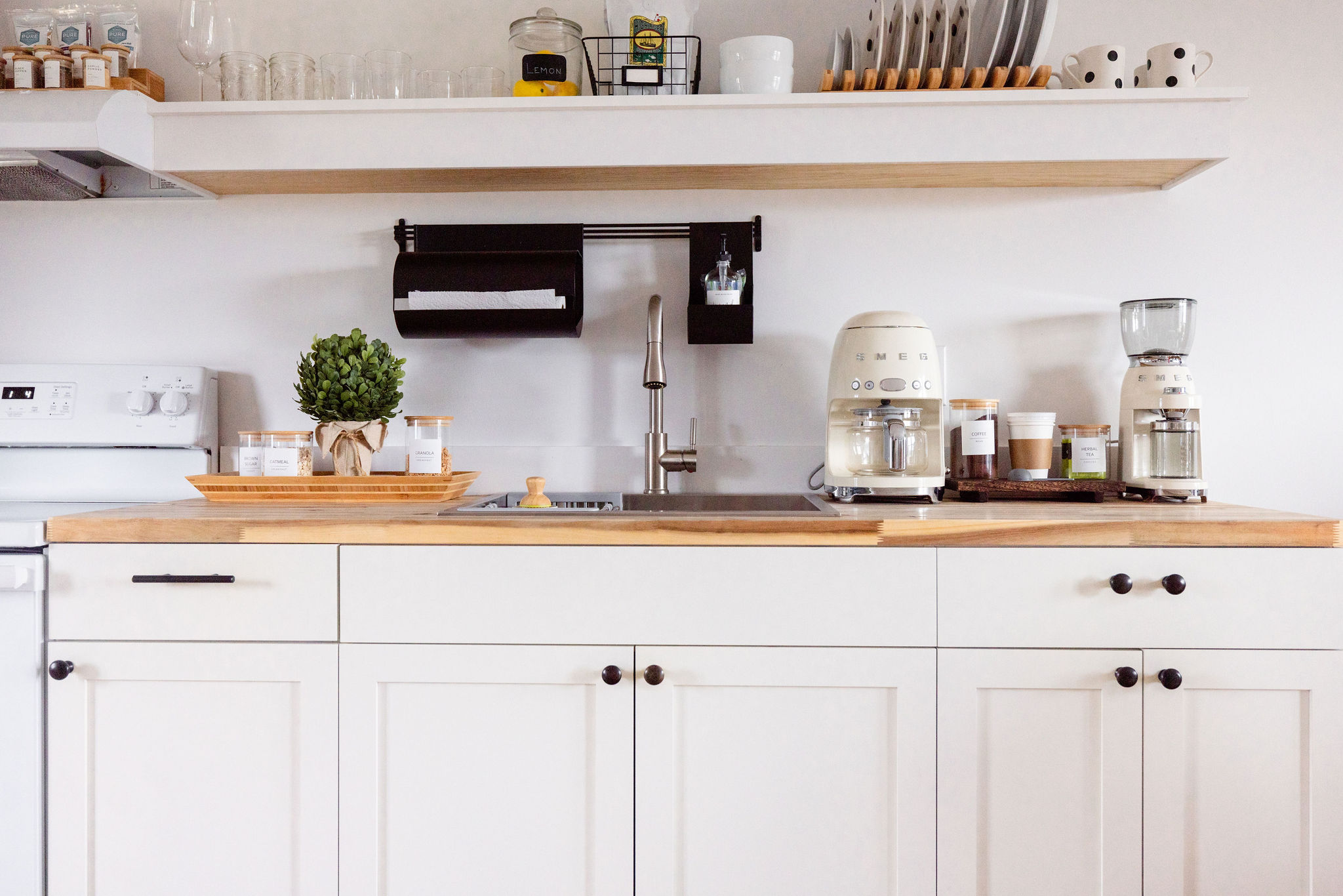 738 Alice Loop - 4 Sea's Cottage | Sitka Travel