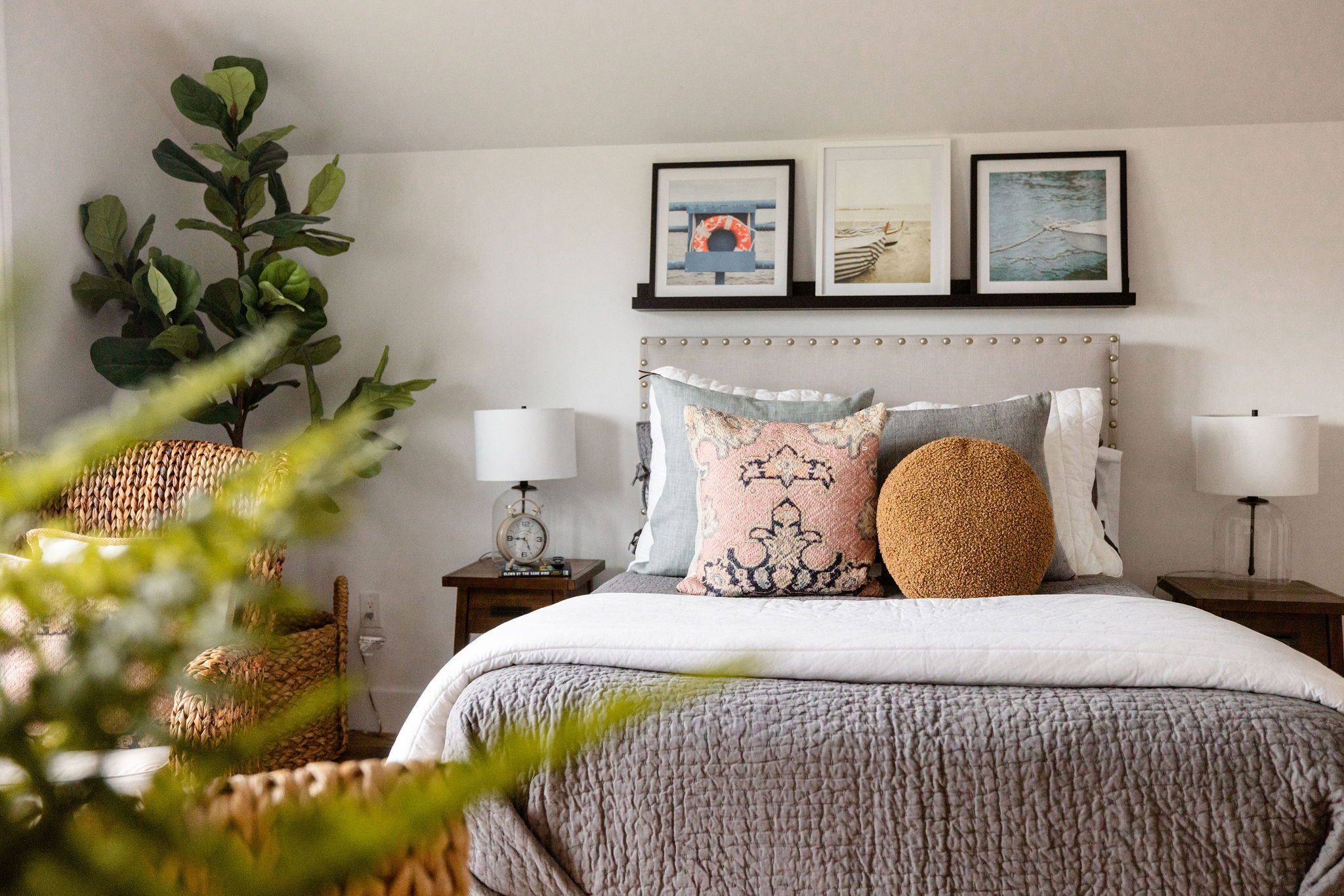 738 Alice Loop - 4 Sea's Cottage | Sitka Travel