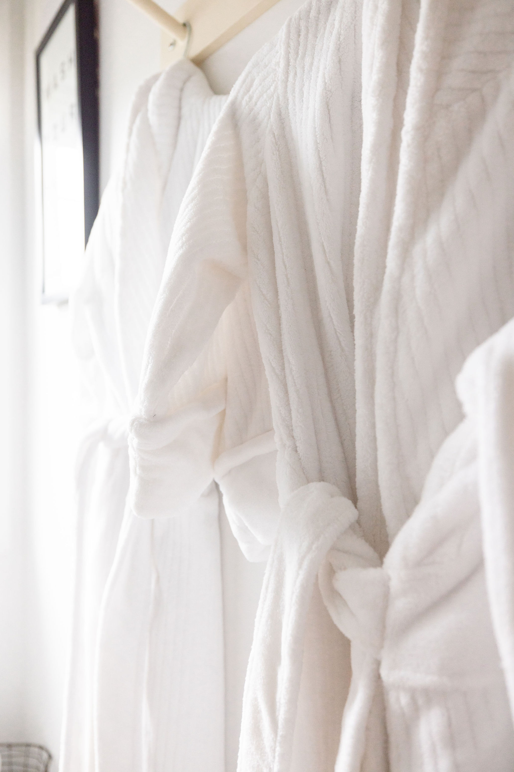 738 Alice Loop - 4 Sea's Cottage | Sitka Travel