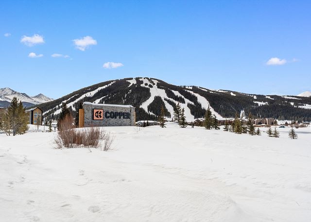 Snowbridge Square #F206 | Summit County Mountain Retreats