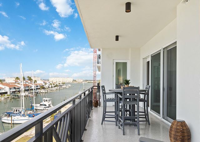 Madeira Beach Vacation Rental - Luxury 3BR, 2.5 BA Condo w/ Water Views ...
