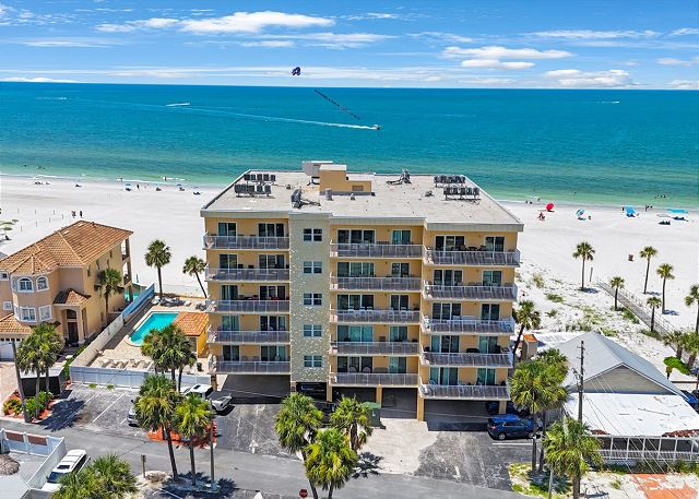 Madeira Beach Vacation Rental - 2 BR 2 BA - Walk to the Beach and John ...