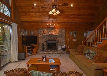 Deep Creek Lake Pet Friendly Rentals | Taylor-Made Deep Creek Vacations ...