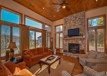 Deep Creek Lake Pet Friendly Rentals | Taylor-Made Deep Creek Vacations ...