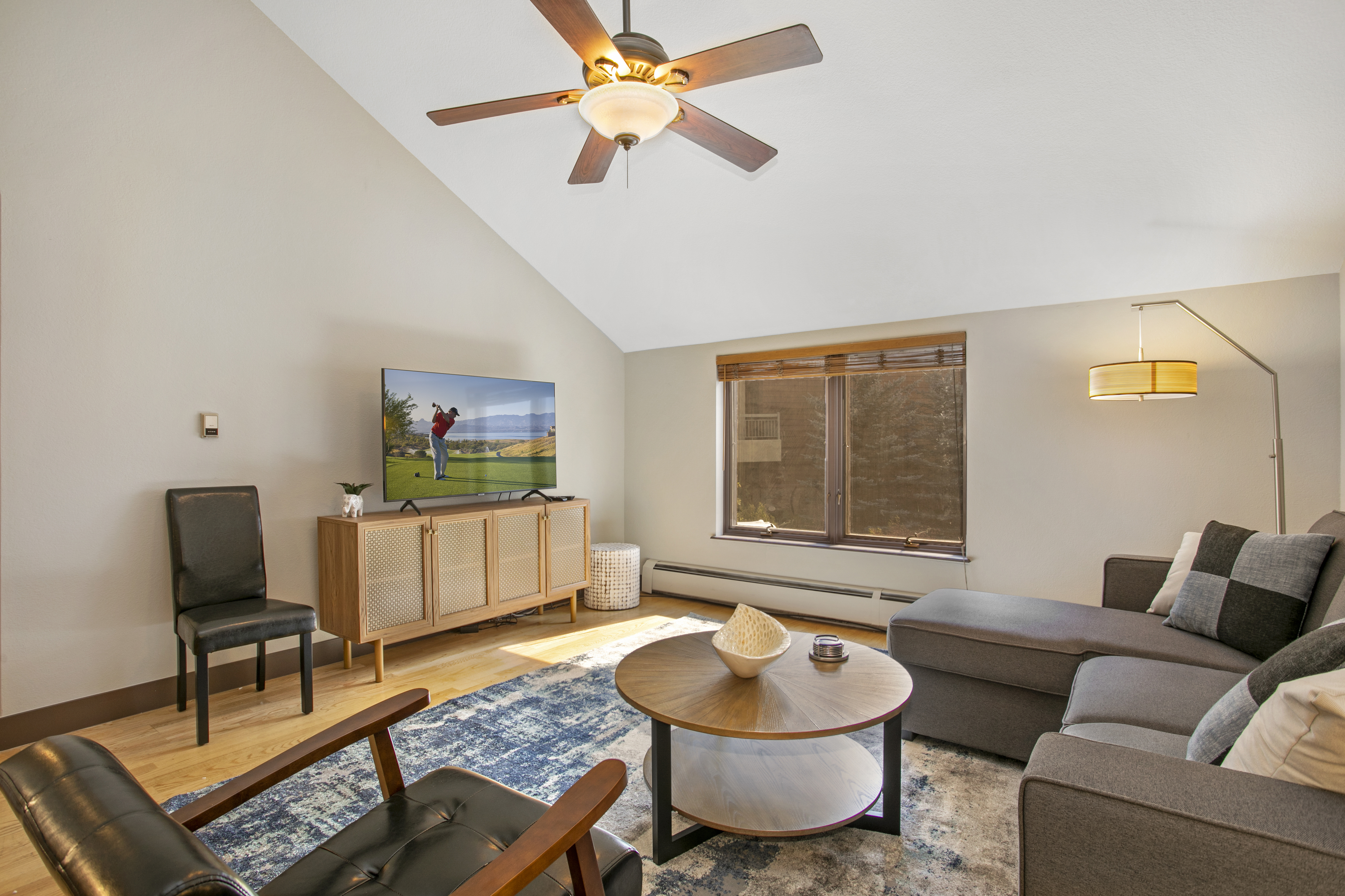 Ski-in Ski-out Access And Modern Amenities - Exquisite Mountain Retreat - Vail, CO
